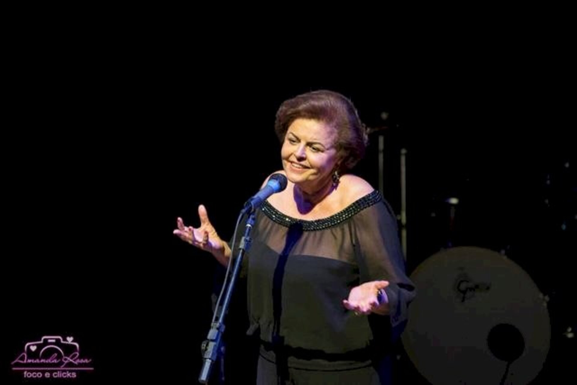 Trajetória da soprano Rute Gleber será contada em biografia